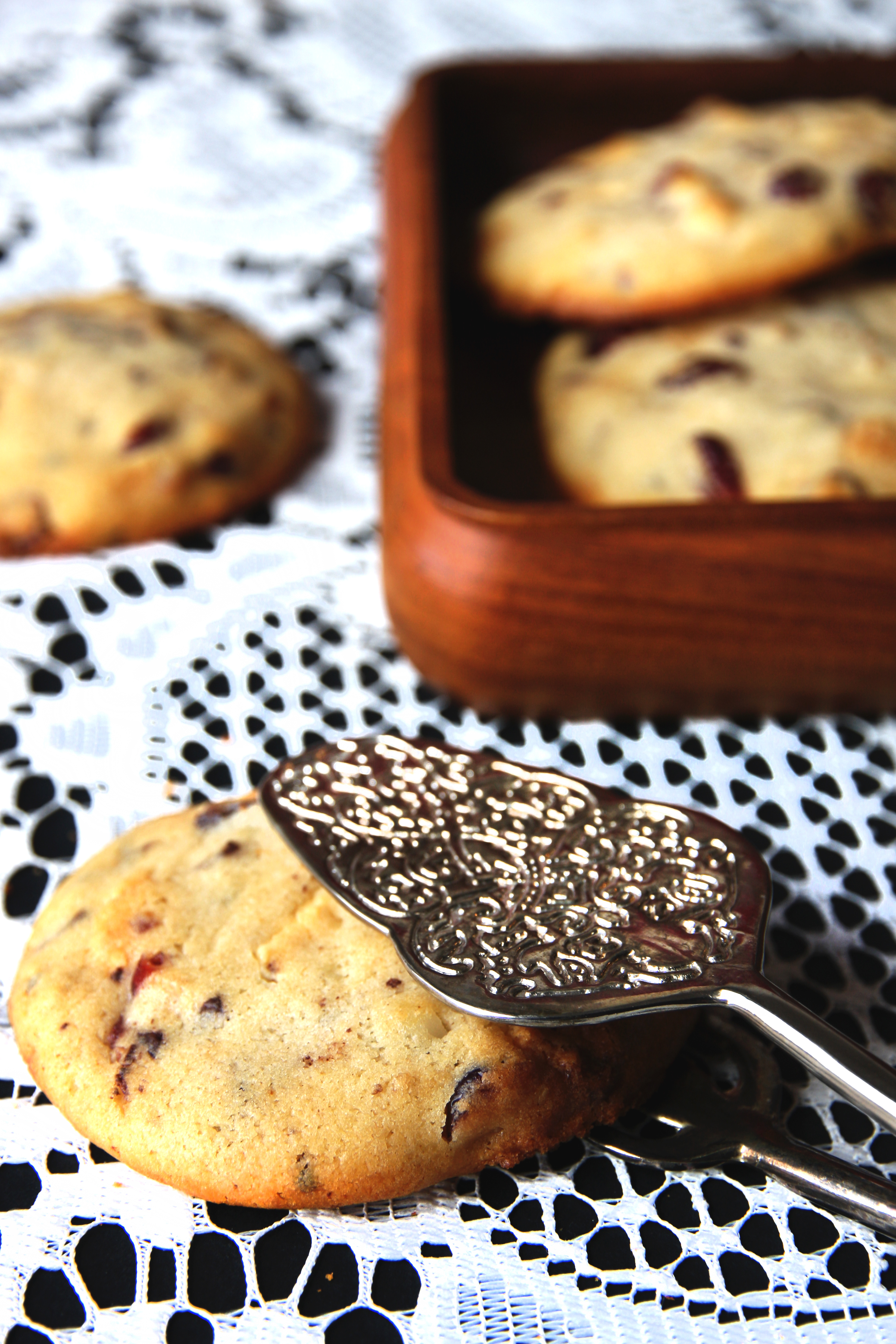 Super Chunk Cranberry Cookies | rockthekitchen!